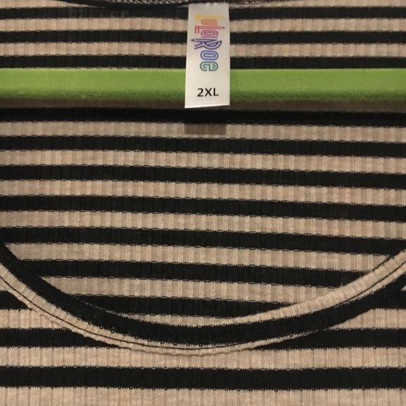 LuLaRoe | Tops | 2x Lularoe Classic Tee | Poshmark